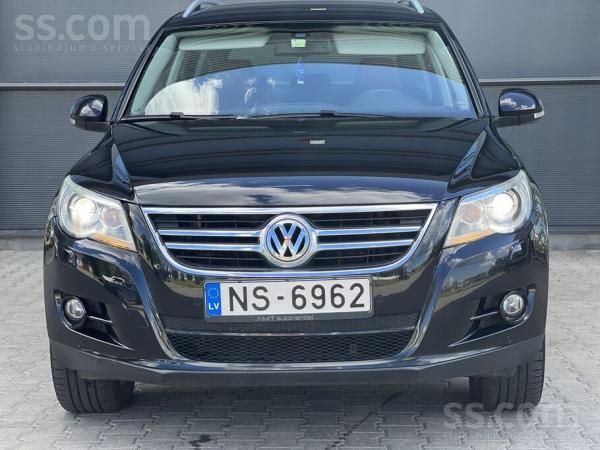 Melns Volkswagen Tiguan 2008 Jēkabpils, ar dzinēja tilpumu 2.00 L un nobraukumu 202 tūkst. km par 6500 €, foto 3 vietnē AUTOMOTO.COM.LV