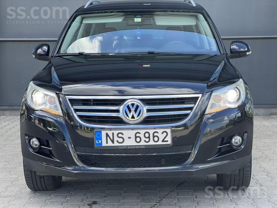 Melns Volkswagen Tiguan 2008 Jēkabpils, ar dzinēja tilpumu 2.00 L un nobraukumu 202 tūkst. km par 6500 €, foto 4 vietnē AUTOMOTO.COM.LV