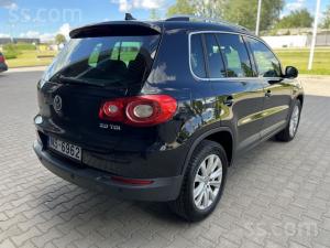 Melns Volkswagen Tiguan 2008 Jēkabpils, ar dzinēja tilpumu 2.00 L un nobraukumu 202 tūkst. km par 6500 €, foto 6 vietnē AUTOMOTO.COM.LV