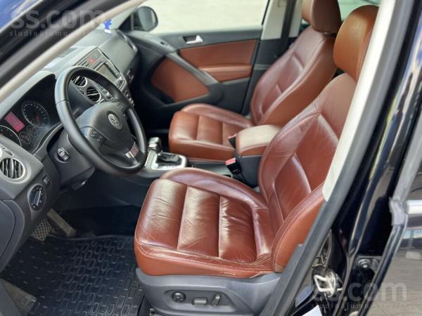 Black Volkswagen Tiguan 2008 in Jekabpils, with an engine capacity of 2.00 L and mileage of 202 thousand km for 6500 €, photo 9 on AUTOMOTO.COM.LV