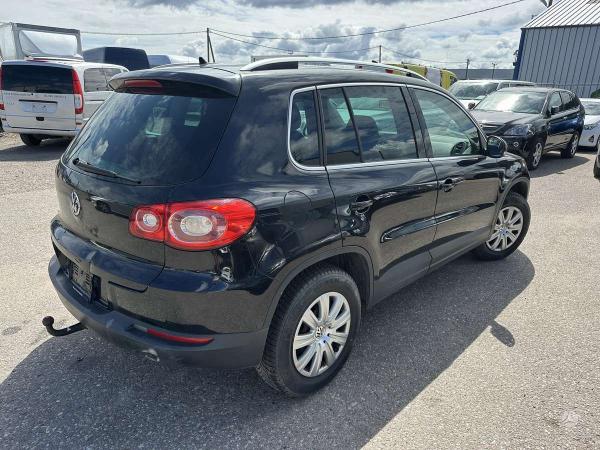 Black Volkswagen Tiguan 2008 in Kaunas, with an engine capacity of 1.97 L and mileage of 163 thousand km for 5900 €, photo 2 on AUTOMOTO.COM.LV