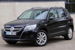 Black Volkswagen Tiguan 2008 in Tukums, with an engine capacity of 2.00 L and mileage of 346 thousand km for 5990 €, photo 3 on AUTOMOTO.COM.LV