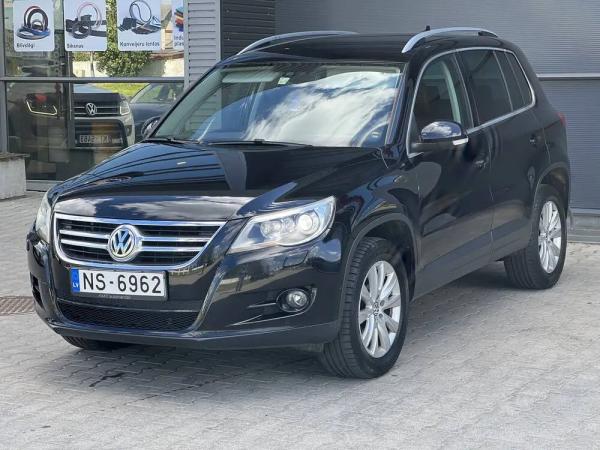 Black Volkswagen Tiguan 2008 in Jekabpils, with an engine capacity of 2.00 L and mileage of 202 thousand km for 6500 €, photo 2 on AUTOMOTO.COM.LV