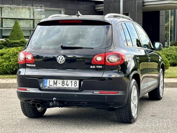 Black Volkswagen Tiguan 2008 in Riga, with an engine capacity of 2.00 L and mileage of 300 thousand km for 4450 €, photo 3 on AUTOMOTO.COM.LV