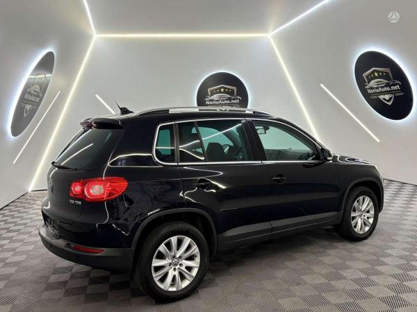 Black Volkswagen Tiguan 2008 in Marijampole, with an engine capacity of 1.97 L and mileage of 188 thousand km for 6750 €, photo 4 on AUTOMOTO.COM.LV