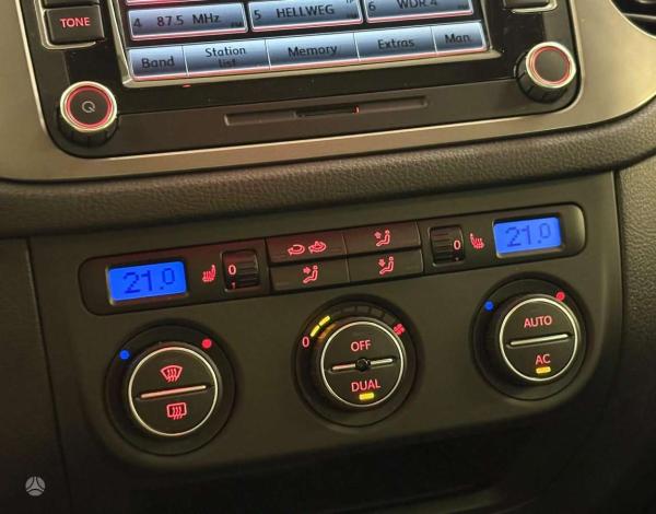 Black Volkswagen Tiguan 2008 in Marijampole, with an engine capacity of 1.97 L and mileage of 188 thousand km for 6750 €, photo 8 on AUTOMOTO.COM.LV