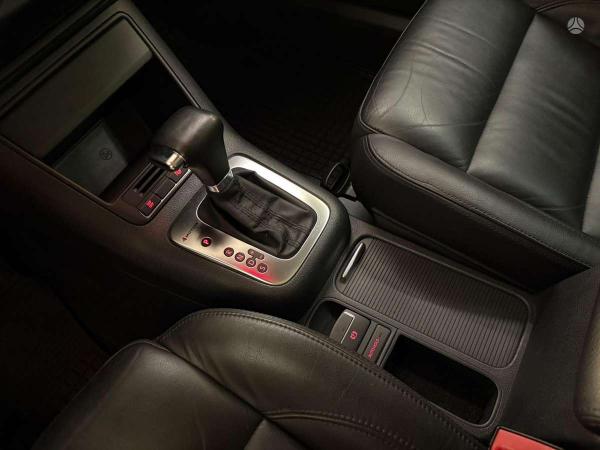 Black Volkswagen Tiguan 2008 in Marijampole, with an engine capacity of 1.97 L and mileage of 188 thousand km for 6750 €, photo 9 on AUTOMOTO.COM.LV