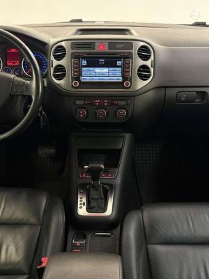 Melns Volkswagen Tiguan 2008 Marijampole, ar dzinēja tilpumu 1.97 L un nobraukumu 188 tūkst. km par 6750 €, foto 16 vietnē AUTOMOTO.COM.LV