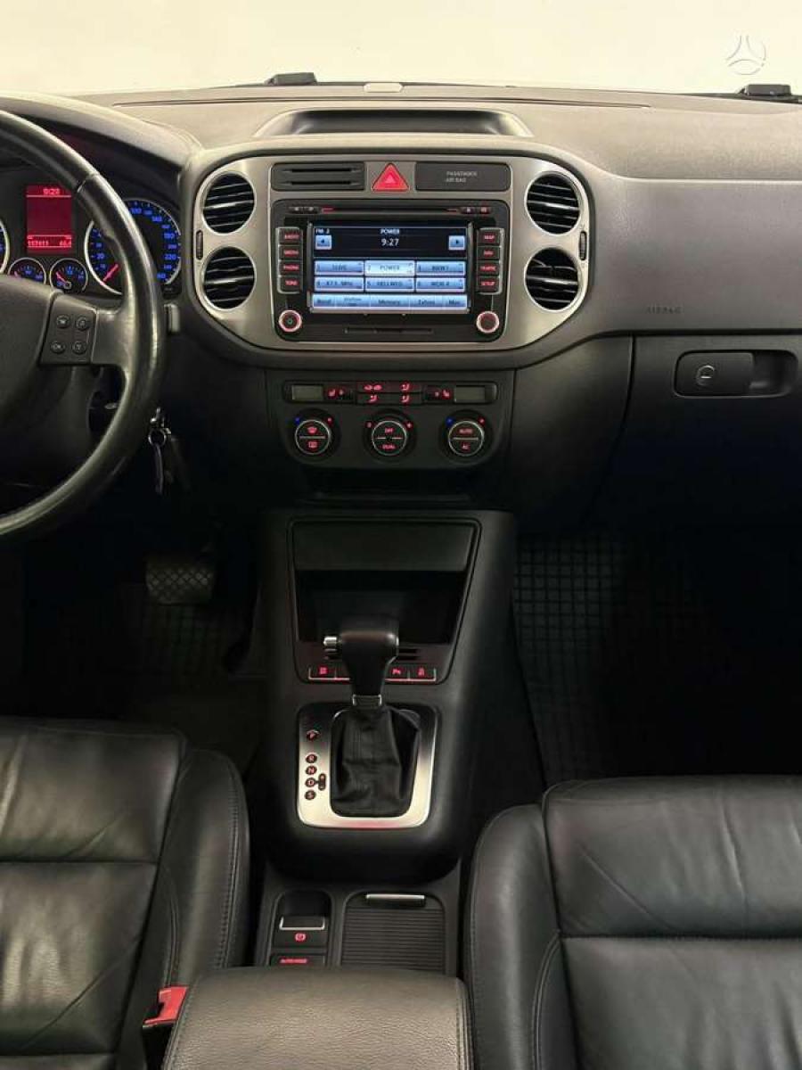 Melns Volkswagen Tiguan 2008 Marijampole, ar dzinēja tilpumu 1.97 L un nobraukumu 188 tūkst. km par 6750 €, foto 16 vietnē AUTOMOTO.COM.LV