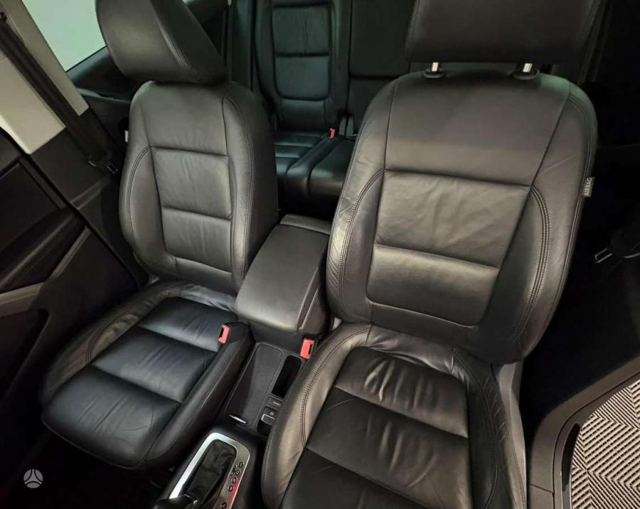 Melns Volkswagen Tiguan 2008 Marijampole, ar dzinēja tilpumu 1.97 L un nobraukumu 188 tūkst. km par 6750 €, foto 22 vietnē AUTOMOTO.COM.LV