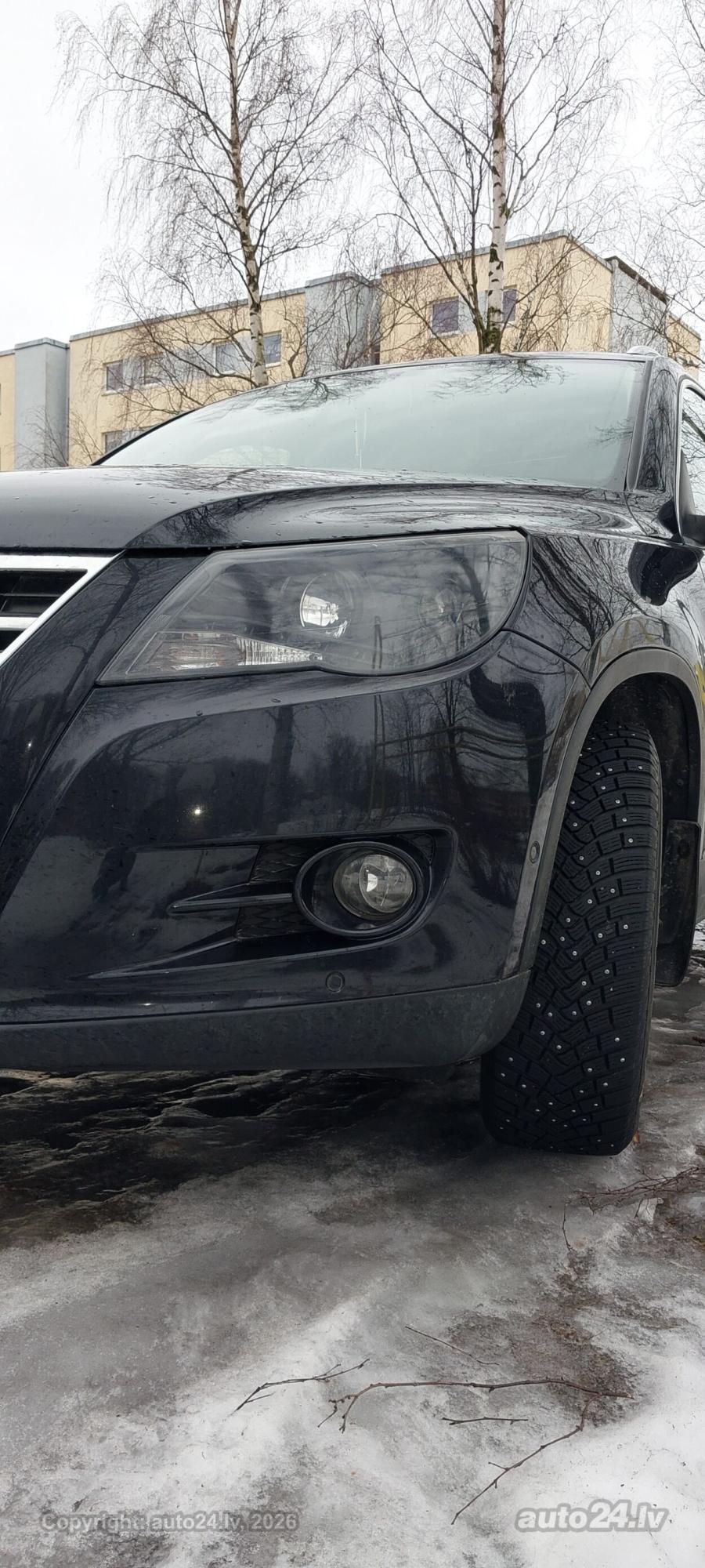 Black Volkswagen Tiguan 2008 in Voru, with an engine capacity of 2.00 L and mileage of 0 thousand km for 3500 €, photo 1 on AUTOMOTO.COM.LV