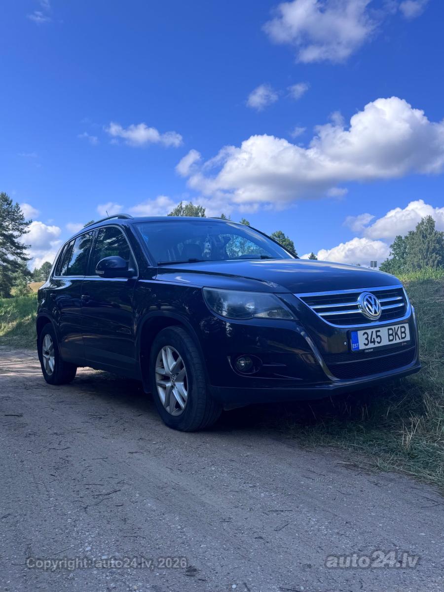 Black Volkswagen Tiguan 2008 in Voru, with an engine capacity of 2.00 L and mileage of 0 thousand km for 3500 €, photo 4 on AUTOMOTO.COM.LV