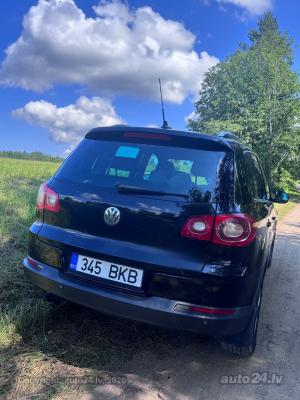 Black Volkswagen Tiguan 2008 in Voru, with an engine capacity of 2.00 L and mileage of 0 thousand km for 3500 €, photo 5 on AUTOMOTO.COM.LV