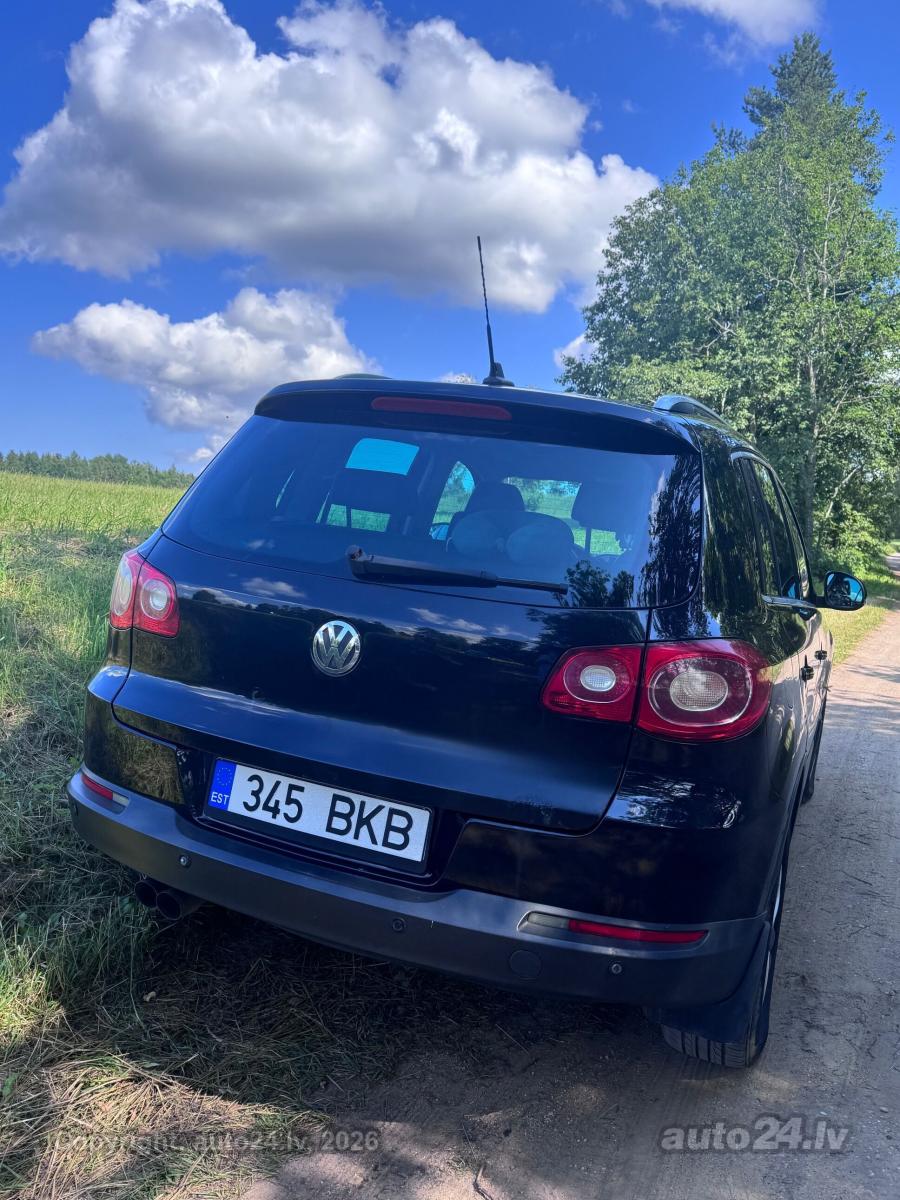 Black Volkswagen Tiguan 2008 in Voru, with an engine capacity of 2.00 L and mileage of 0 thousand km for 3500 €, photo 5 on AUTOMOTO.COM.LV