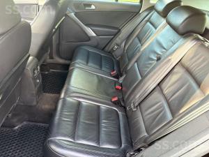 Black Volkswagen Tiguan 2008 in Jelgava, with an engine capacity of 2.00 L and mileage of 175 thousand km for 4950 €, photo 8 on AUTOMOTO.COM.LV
