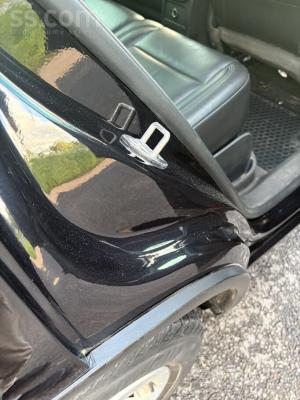 Black Volkswagen Tiguan 2008 in Jelgava, with an engine capacity of 2.00 L and mileage of 175 thousand km for 4950 €, photo 13 on AUTOMOTO.COM.LV