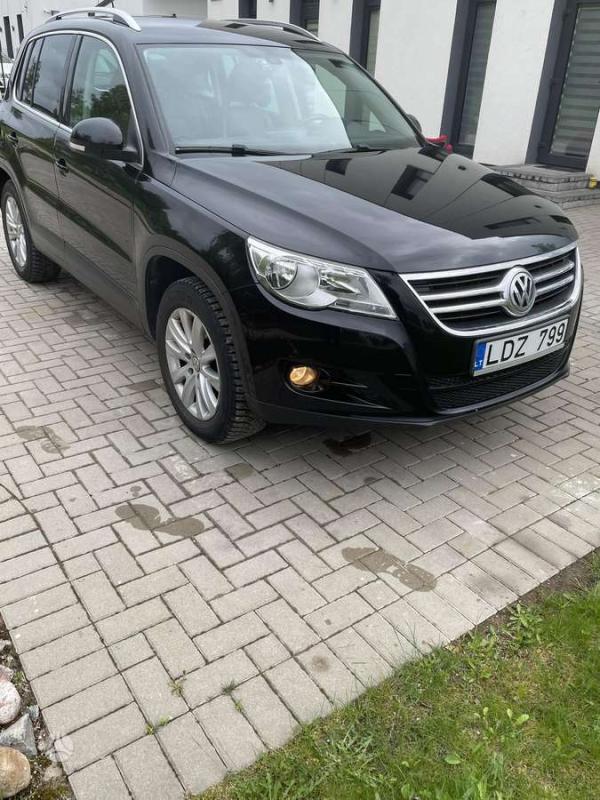 Melns Volkswagen Tiguan 2008 Viļņa, ar dzinēja tilpumu 1.97 L un nobraukumu 337 tūkst. km par 4500 €, foto 8 vietnē AUTOMOTO.COM.LV