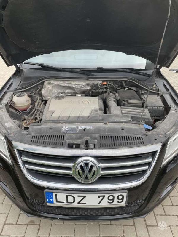 Melns Volkswagen Tiguan 2008 Viļņa, ar dzinēja tilpumu 1.97 L un nobraukumu 337 tūkst. km par 4500 €, foto 10 vietnē AUTOMOTO.COM.LV