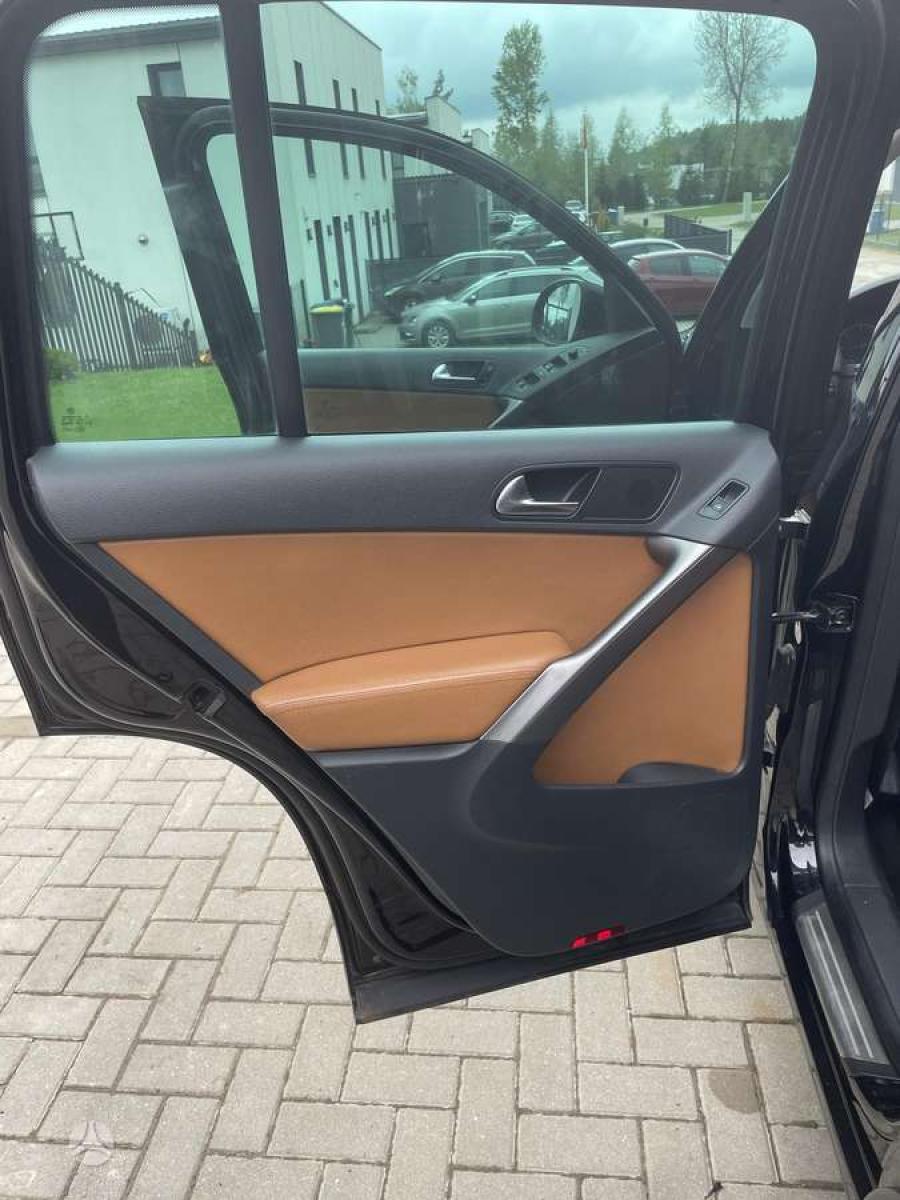 Melns Volkswagen Tiguan 2008 Viļņa, ar dzinēja tilpumu 1.97 L un nobraukumu 337 tūkst. km par 4500 €, foto 20 vietnē AUTOMOTO.COM.LV