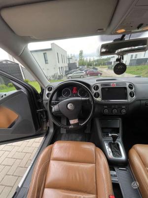 Melns Volkswagen Tiguan 2008 Viļņa, ar dzinēja tilpumu 1.97 L un nobraukumu 337 tūkst. km par 4500 €, foto 22 vietnē AUTOMOTO.COM.LV
