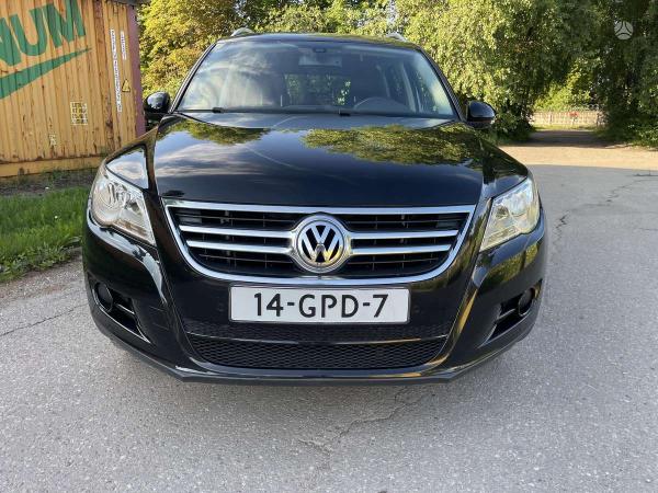 Black Volkswagen Tiguan 2008 in Siauliai, with an engine capacity of 1.39 L and mileage of 218 thousand km for 4550 €, photo 8 on AUTOMOTO.COM.LV