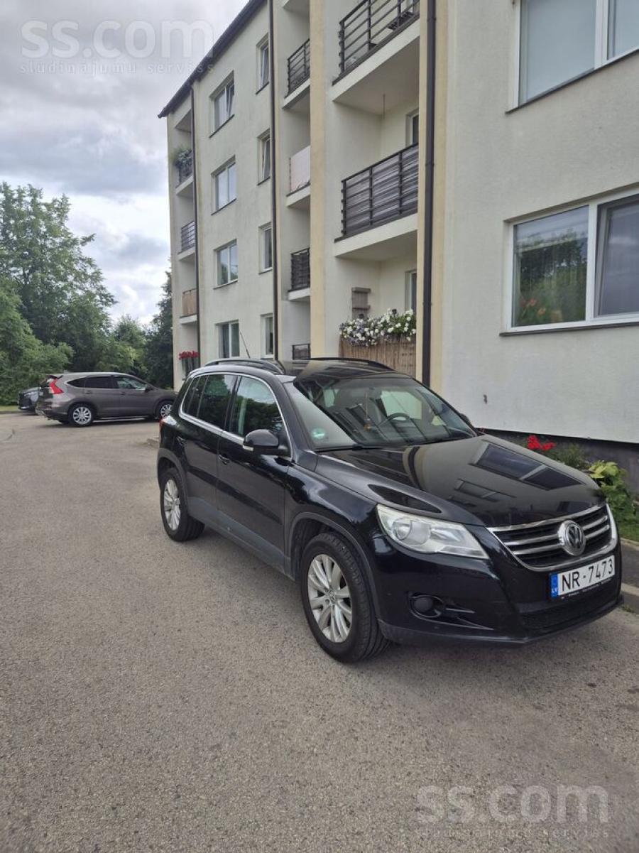 Melns Volkswagen Tiguan 2008 Rīga, ar dzinēja tilpumu 2.00 L un nobraukumu 264 tūkst. km par 4950 €, foto 4 vietnē AUTOMOTO.COM.LV