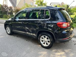 Melns Volkswagen Tiguan 2008 Panevēža, ar dzinēja tilpumu 2.00 L un nobraukumu 238 tūkst. km par 4500 €, foto 7 vietnē AUTOMOTO.COM.LV