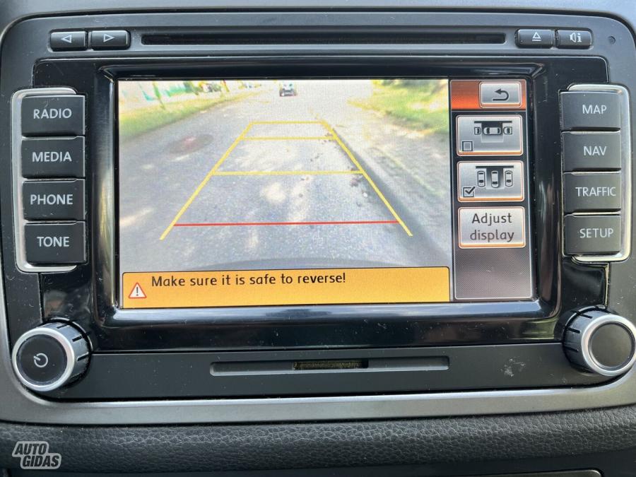 Melns Volkswagen Tiguan 2008 Panevēža, ar dzinēja tilpumu 2.00 L un nobraukumu 238 tūkst. km par 4500 €, foto 9 vietnē AUTOMOTO.COM.LV
