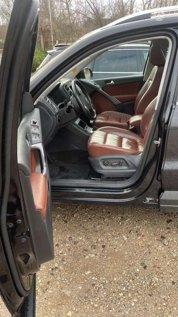 Melns Volkswagen Tiguan 2008 Kauņa, ar dzinēja tilpumu 1.98 L un nobraukumu 220 tūkst. km par 5799 €, foto 4 vietnē AUTOMOTO.COM.LV