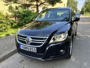 Black Volkswagen Tiguan 2008 in Panevezys, with an engine capacity of 2.00 L and mileage of 238 thousand km for 4300 €, photo  on AUTOMOTO.COM.LV