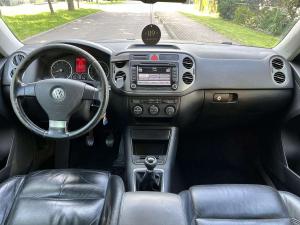 Melns Volkswagen Tiguan 2008 Panevēža, ar dzinēja tilpumu 2.00 L un nobraukumu 238 tūkst. km par 4300 €, foto 11 vietnē AUTOMOTO.COM.LV