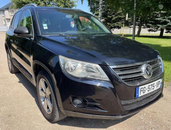 Black Volkswagen Tiguan 2008 in Taurage, with an engine capacity of 1.97 L and mileage of 2 thousand km for 3700 €, photo 2 on AUTOMOTO.COM.LV