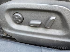 Melns Volkswagen Tiguan 2008 Jelgava, ar dzinēja tilpumu 2.00 L un nobraukumu 162 tūkst. km par 4650 €, foto 9 vietnē AUTOMOTO.COM.LV