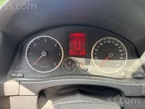 Black Volkswagen Tiguan 2008 in Riga, with an engine capacity of 2.00 L and mileage of 295 thousand km for 4750 €, photo 8 on AUTOMOTO.COM.LV