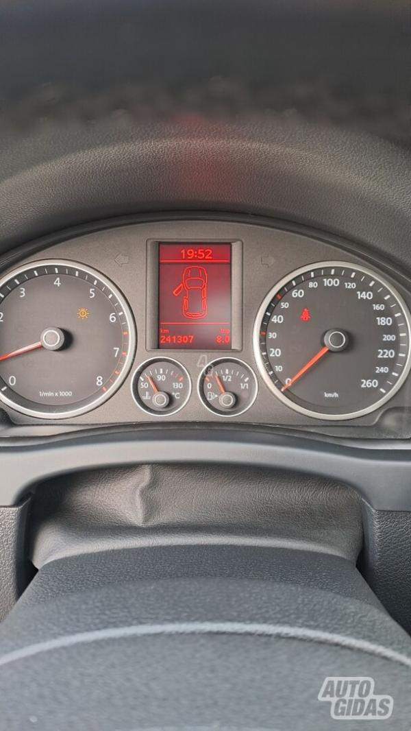 Black Volkswagen Tiguan 2008 in Jonava, with an engine capacity of 1.40 L and mileage of 241 thousand km for 5000 €, photo 3 on AUTOMOTO.COM.LV