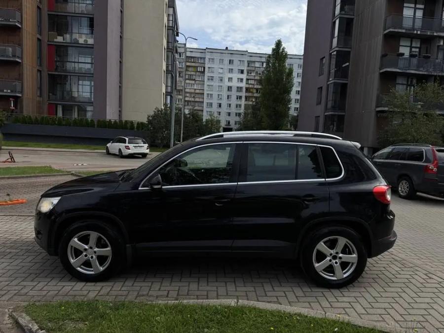 Melns Volkswagen Tiguan 2008 Rīga, ar dzinēja tilpumu 1.40 L un nobraukumu 299 tūkst. km par 2690 €, foto 4 vietnē AUTOMOTO.COM.LV