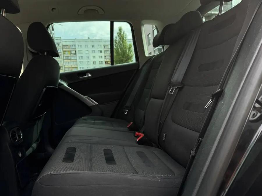 Melns Volkswagen Tiguan 2008 Rīga, ar dzinēja tilpumu 1.40 L un nobraukumu 299 tūkst. km par 2690 €, foto 7 vietnē AUTOMOTO.COM.LV