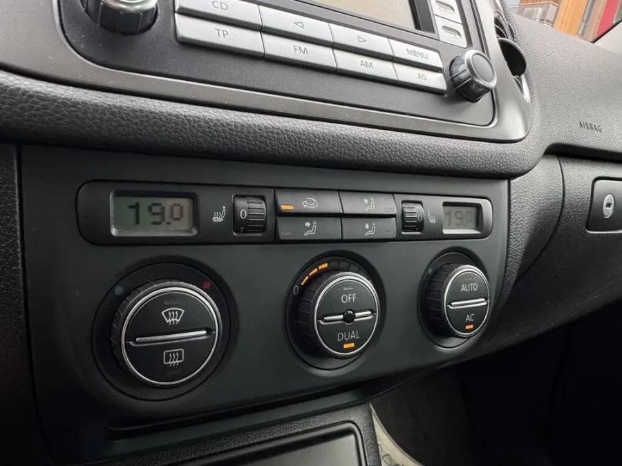 Melns Volkswagen Tiguan 2008 Rīga, ar dzinēja tilpumu 1.40 L un nobraukumu 299 tūkst. km par 2690 €, foto 10 vietnē AUTOMOTO.COM.LV
