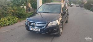 Black Volkswagen Tiguan 2008 in Vilnius, with an engine capacity of 2.00 L and mileage of 350 thousand km for 4390 €, photo  on AUTOMOTO.COM.LV