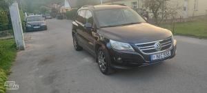 Black Volkswagen Tiguan 2008 in Vilnius, with an engine capacity of 2.00 L and mileage of 350 thousand km for 4390 €, photo 6 on AUTOMOTO.COM.LV
