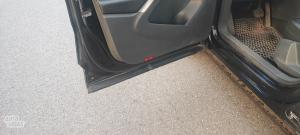 Black Volkswagen Tiguan 2008 in Vilnius, with an engine capacity of 2.00 L and mileage of 350 thousand km for 4390 €, photo 11 on AUTOMOTO.COM.LV