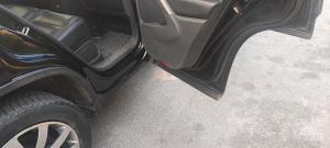 Black Volkswagen Tiguan 2008 in Vilnius, with an engine capacity of 2.00 L and mileage of 350 thousand km for 4390 €, photo 12 on AUTOMOTO.COM.LV