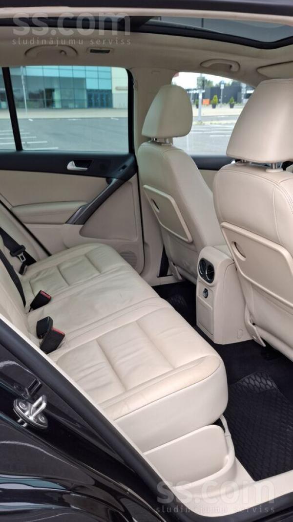 Volkswagen Tiguan 2008 Rīga vietnē Melns Volkswagen Tiguan 2008 Rīga, ar dzinēja tilpumu 2.00 L un nobraukumu 240 tūkst. km par 7800 €, foto 9 vietnē AUTOMOTO.COM.LV