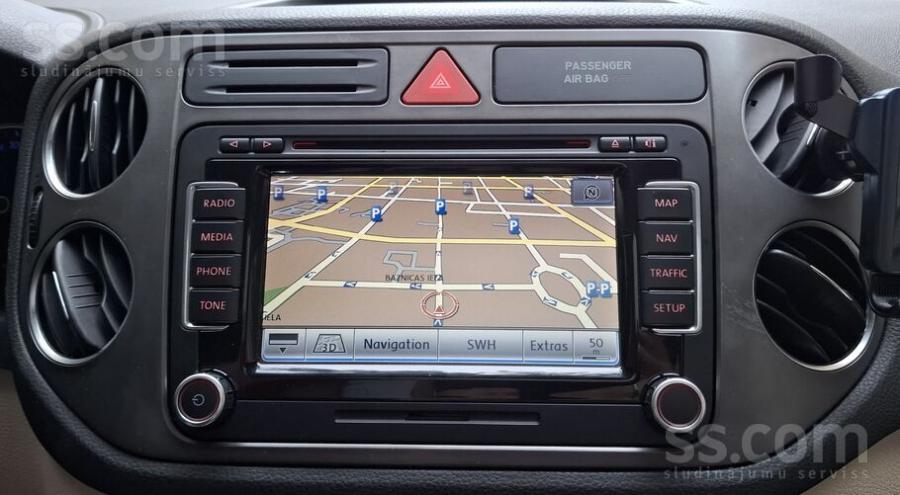 Black Volkswagen Tiguan 2008 in Riga, with an engine capacity of 2.00 L and mileage of 240 thousand km for 7800 €, photo 15 on AUTOMOTO.COM.LV