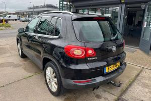 Melns Volkswagen Tiguan 2008 Kauņa, ar dzinēja tilpumu 1.39 L un nobraukumu 267 tūkst. km par 3700 €, foto 3 vietnē AUTOMOTO.COM.LV