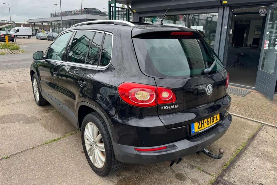 Melns Volkswagen Tiguan 2008 Kauņa, ar dzinēja tilpumu 1.39 L un nobraukumu 267 tūkst. km par 3700 €, foto 3 vietnē AUTOMOTO.COM.LV