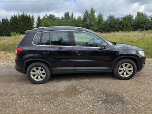 Black Volkswagen Tiguan 2008 in Vilnius, with an engine capacity of 2.00 L and mileage of 250 thousand km for 1800 €, photo 4 on AUTOMOTO.COM.LV