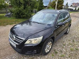 Black Volkswagen Tiguan 2008 in Vilnius, with an engine capacity of 2.00 L and mileage of 250 thousand km for 1800 €, photo 8 on AUTOMOTO.COM.LV