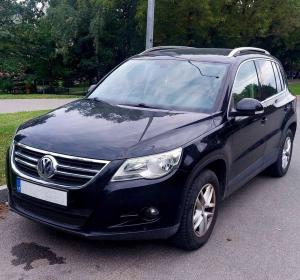 Black Volkswagen Tiguan 2008 in Vilnius, with an engine capacity of 2.00 L and mileage of 200 thousand km for 1500 €, photo  on AUTOMOTO.COM.LV