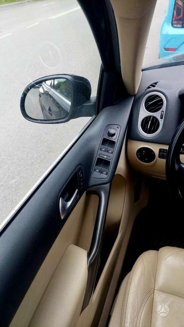 Melns Volkswagen Tiguan 2008 Viļņa, ar dzinēja tilpumu 2.00 L un nobraukumu 200 tūkst. km par 1500 €, foto 9 vietnē AUTOMOTO.COM.LV
